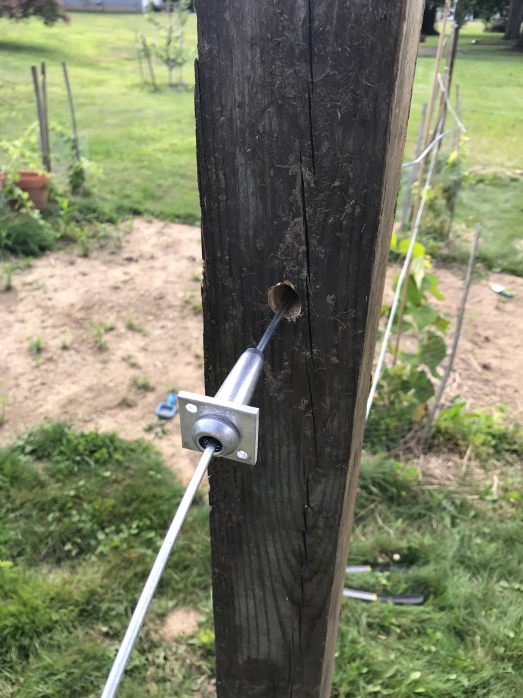 How does a wirevise work? - Ningbo Custom Hardware Technology Co., Ltd.